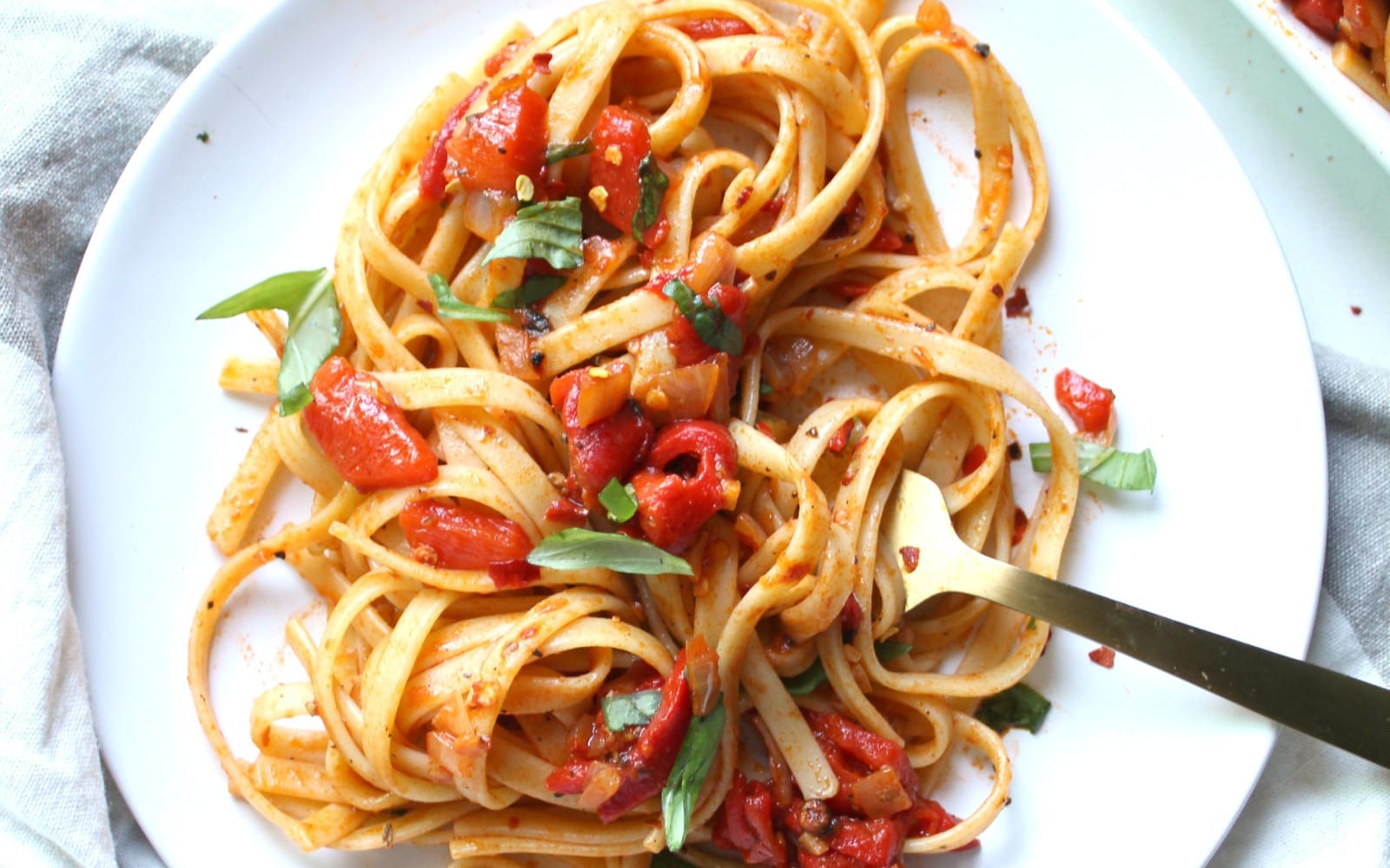 15 Delicious Plant-Based Roasted Red Pepper Recipes – One Green Planet